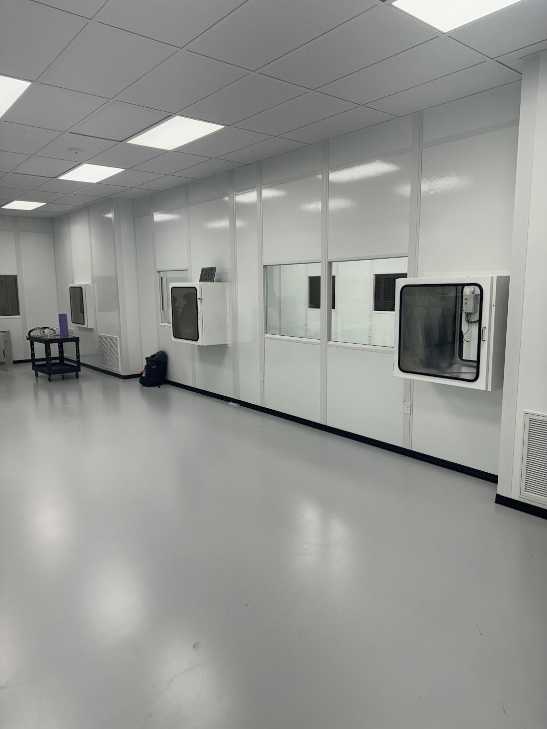 Traditional & Modular Cleanroom Services by Technical Experts